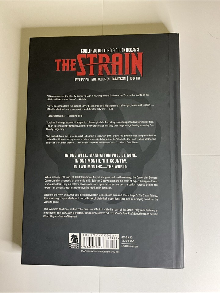THE STRAIN VOLUME 1 GRAPHIC NOVEL GULLERMO DE TORO/CHUCK HOGAN. Unread ...