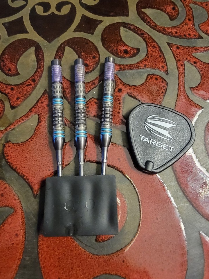 TARGET ALX 03 22G STEEL TIP DARTS | eBay