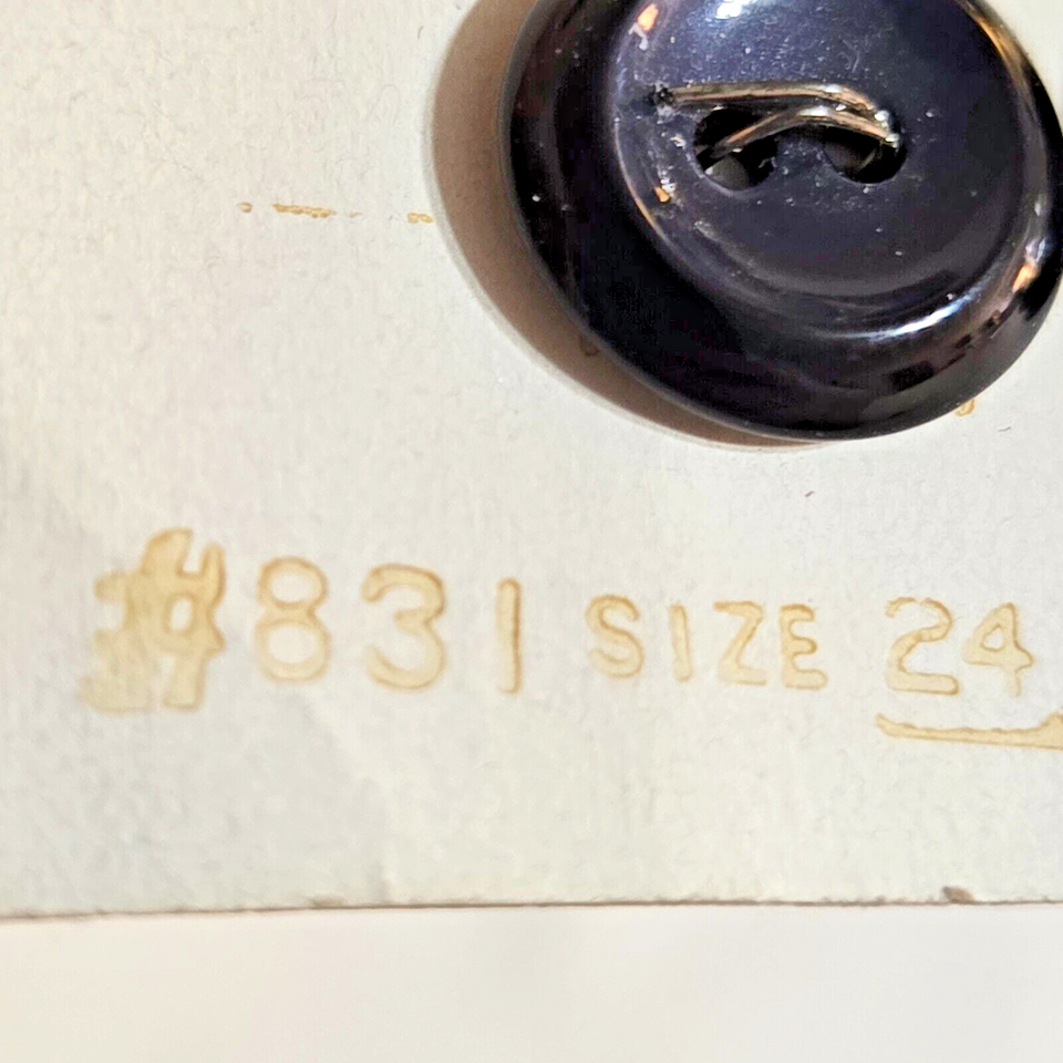 Le Chic Buttons Black 5/8" 408 Vintage #831 Size 24 Concave 2 Hole Six ...