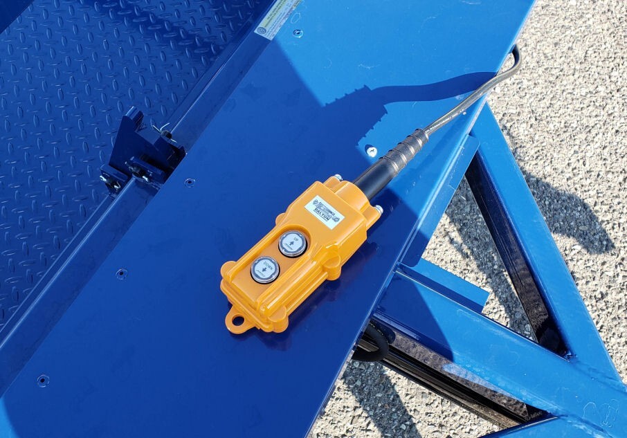 NEW Air-tow S8-35 Hydraulic Drop Deck Trailer (NO RAMPS!!) - IN STOCK ...