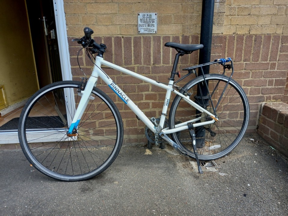 pinnacle neon 2 Hybrid Bike | eBay UK