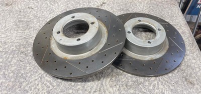 Cross-drilled and Slotted brake rotor set Late Austin Healey BJ8 MGC ...