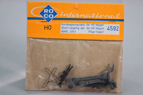 BA130 ROCO 4595 train Ho Sachet paire attelages courts Short coupling ...
