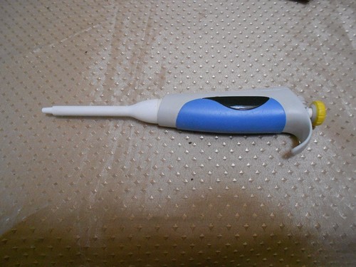 Thermo Scientific Finnpipette 4600 230 (R) Standard Pipettor 5-50 µL ...