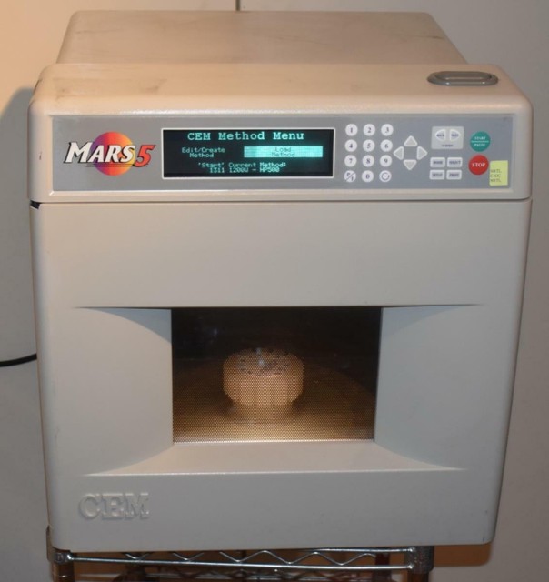 CEM Mars 5 Microwave Accelerated Reaction Digestion System for sale ...