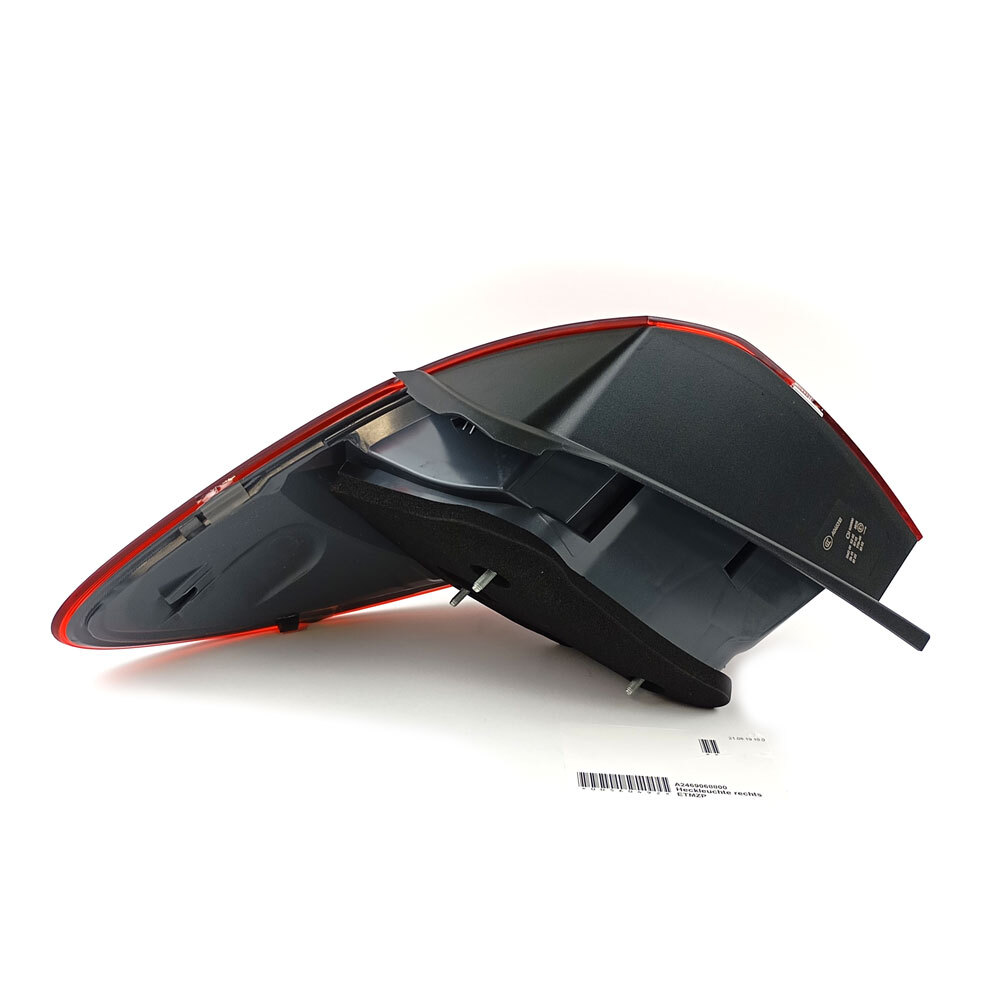 Mercedes-Benz Heckleuchte Rückleuchte rechts W246 B-Klasse A2469068800 ...