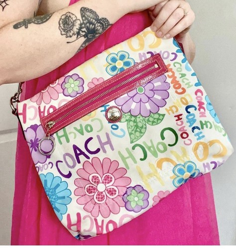 Pre Loved COACH Crossbody Purse W strap Daisy Floral | eBay