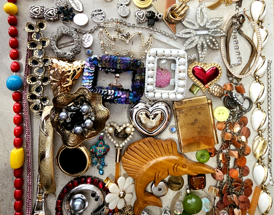 Vintage lot Broken Craft Junk Costume Jewelry for Repurpose 35oz | eBay