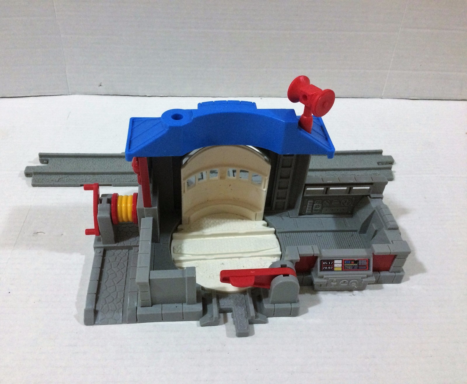 Fisher-Price GeoTrax Fire Station Truck Figure Fast Response Rescue Co ...