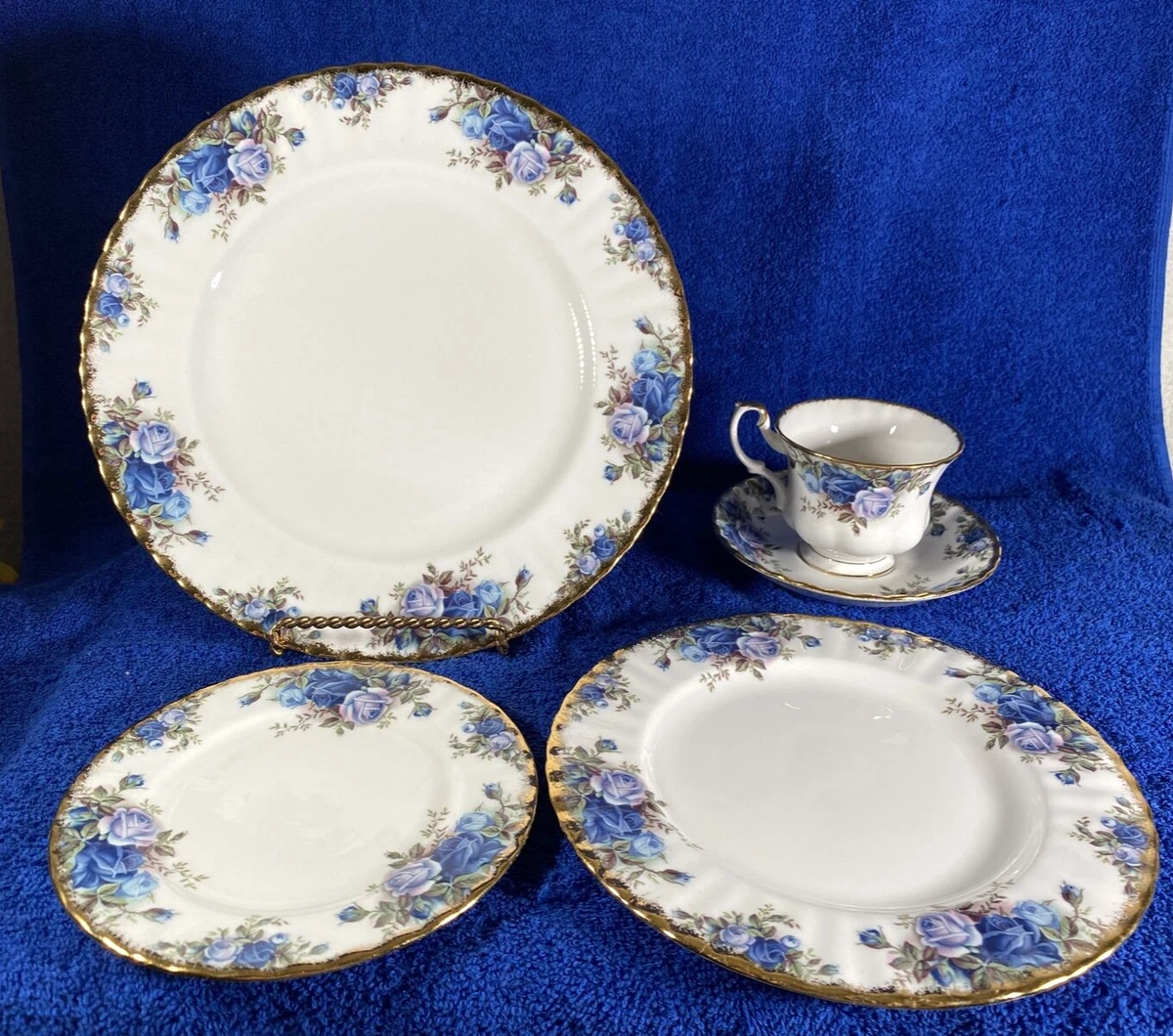 Royal Albert Moonlight Rose Dinnerware