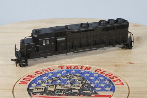 Atlas HO Scale GP40 Shell w/Handrails, Numberboards Lenses & Cab ...