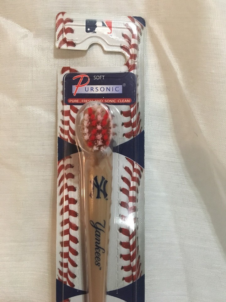 Pursonic New York Yankees MLB Baseball Bat Toothbrush Soft MLB Official ...