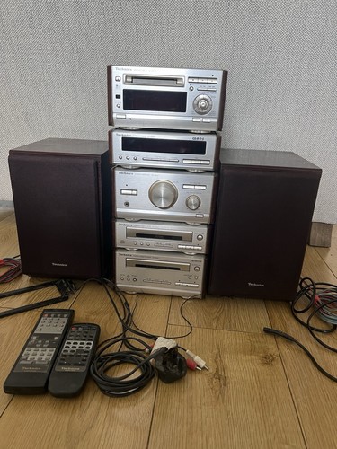 Technics HD501 System Minidisc, Stereo tuner, Amp, CD Player, Cassette ...