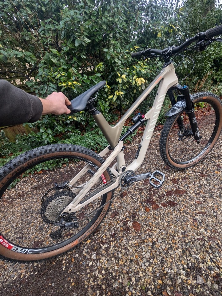 Canyon Spectral CF9 size Large | eBay UK