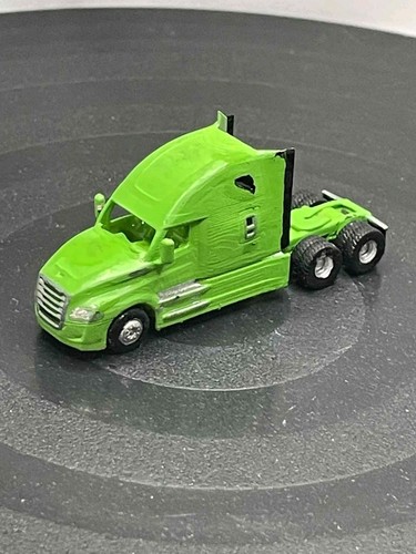 N Scale Model Railroad Freightliner Cascadia Sleeper Truck Hand Painted ...