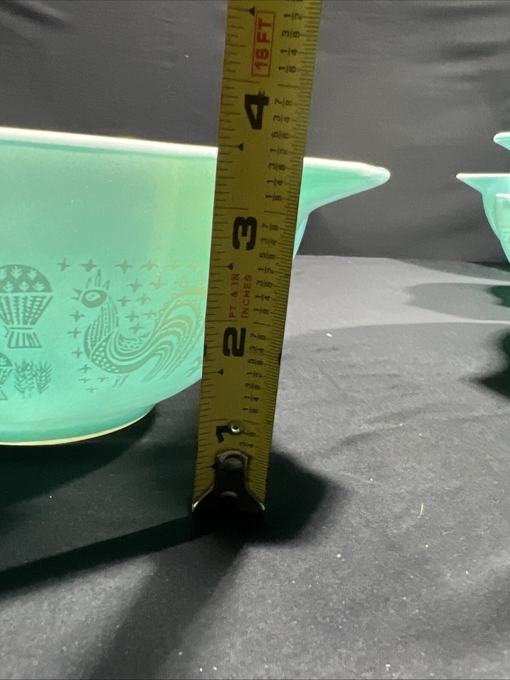 RARE Lady On The Left Pyrex Turquoise Amish Butterprint Mixing Bowl 442 ...