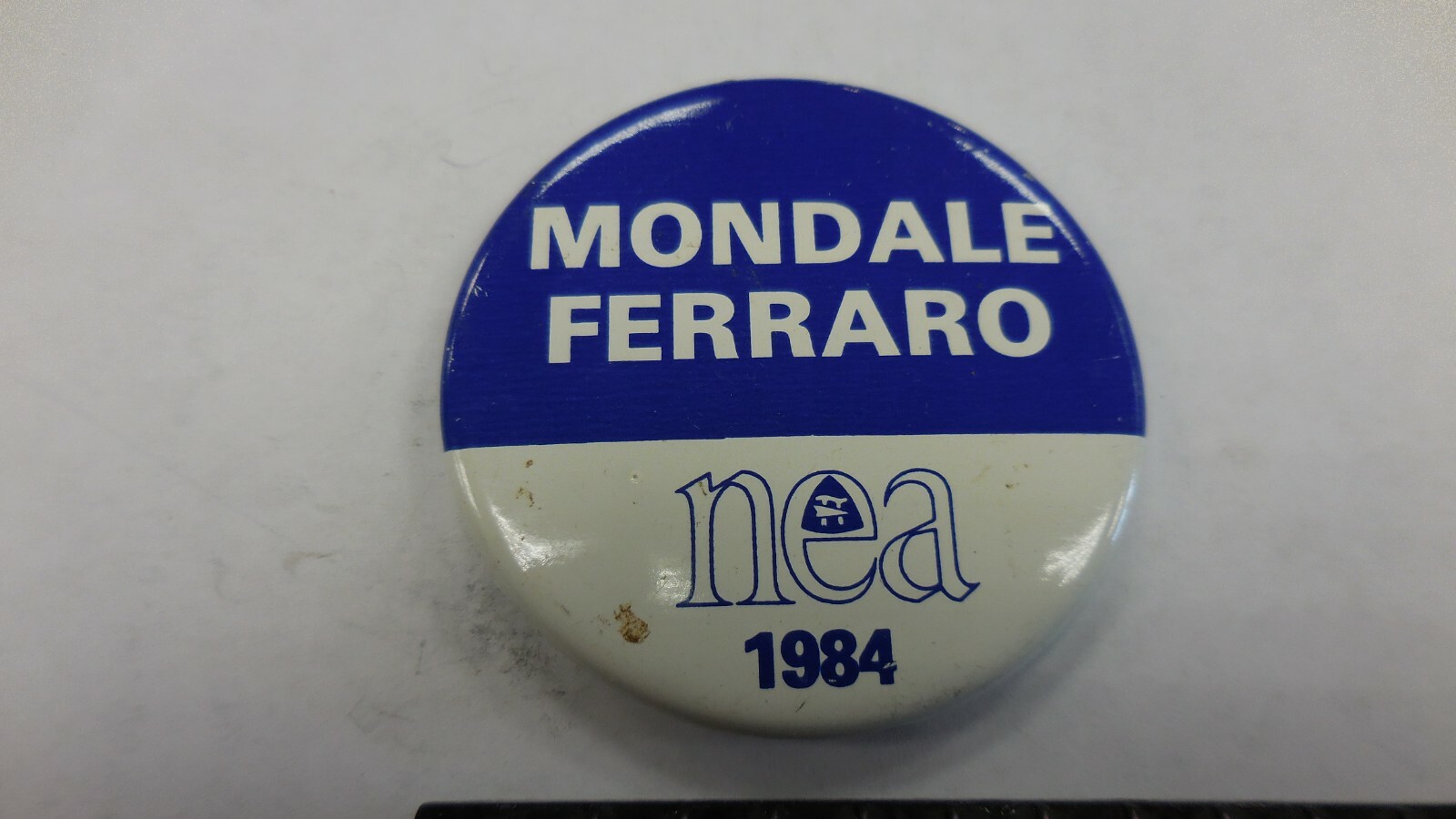 1984 NEA WALTER MONDALE - FERRARO PIN BACK BUTTON | eBay