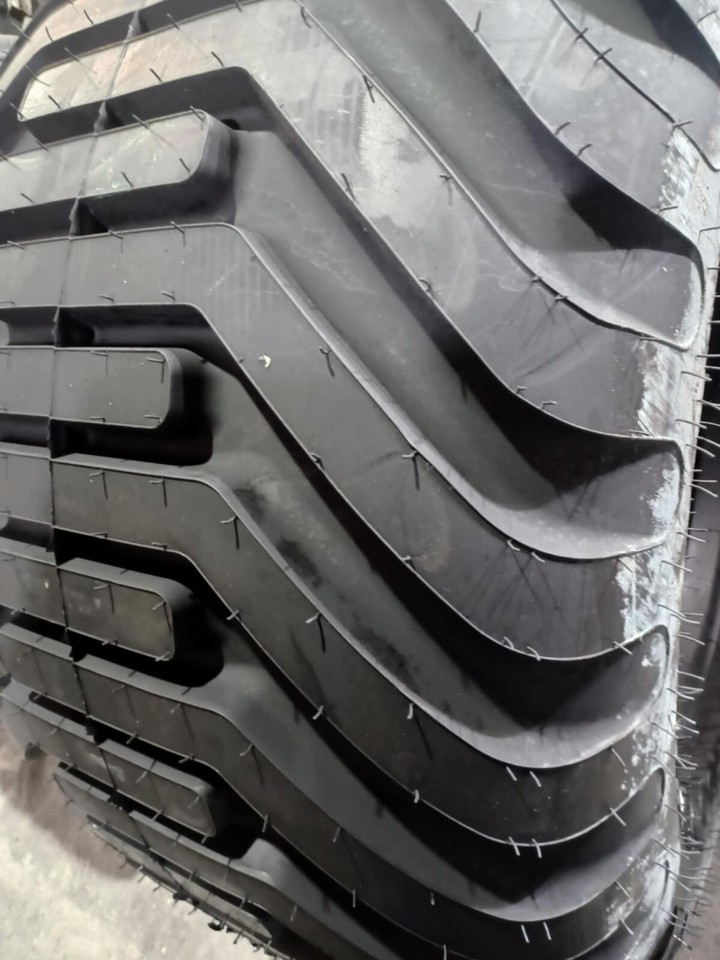 600/50R22.5 TIRE POWER IMPLEMENT I-3 NEW OVERSTOCKS 60050225 600 50 22. ...