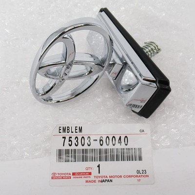 Toyota Land Cruiser 70 Silver Chrome Hood Emblème Logo Ornement 75303 ...