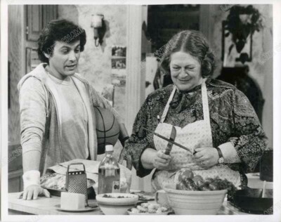 Mama Malone Lila Kaye Richard Yniquez Press Photo 8X10 1984 babylon 5 ...