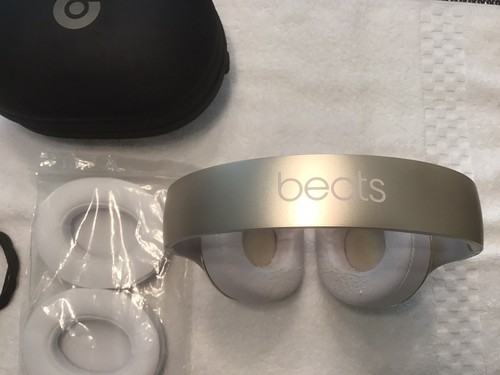 Beats by Dr. Dre Beats Studio Rose Gold Wireless / Aux Over-Ear ...