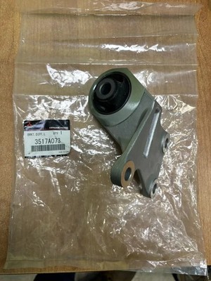 Mitsubishi Genuine OEM Rear differential bracket LH & RH Set 3517A073 ...