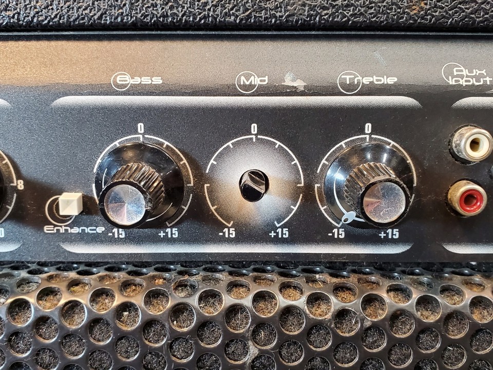 Fender Bassman 25 Model PR-422 Tilting Wedge Bass Guitar Amplifier ...