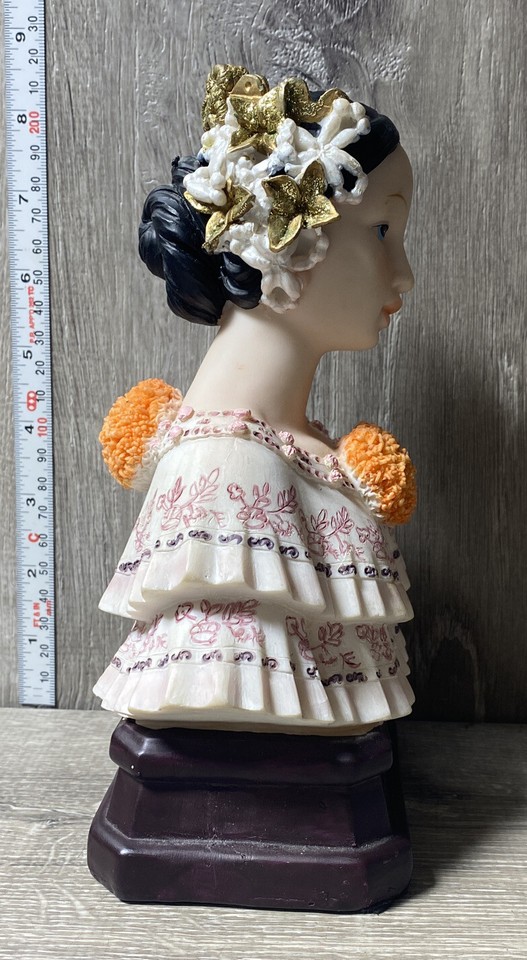 Montefiori collection figurine Italian Design Bust Woman | eBay