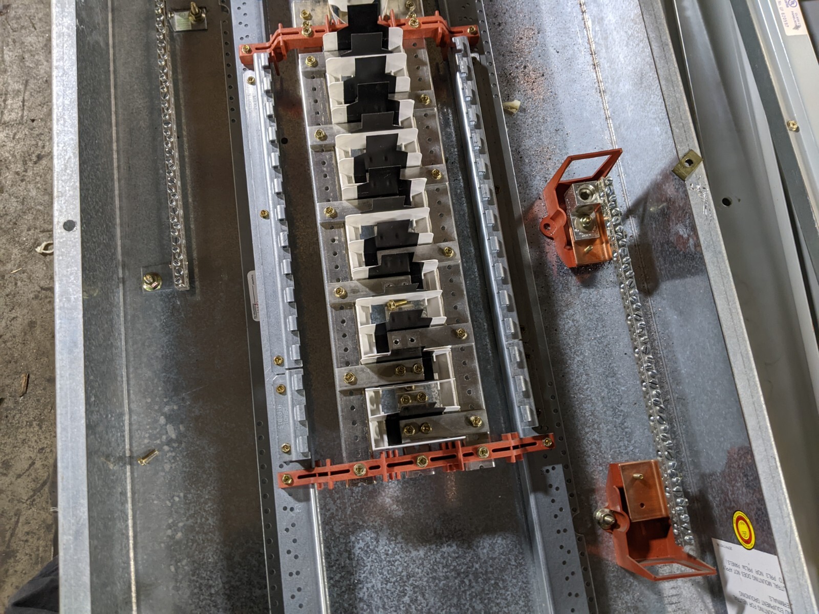 Cutler Hammer PRL2A Pow-R-Line Panelboard 150 AMP 208Y/120V 3 Phase 4W ...