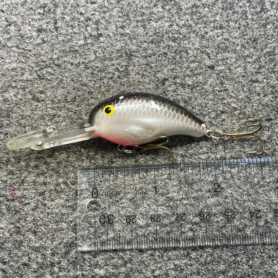 Pre-Pradco Bandit 300 Vintage Crankbait 3/8oz 2" - Silver Minnow ...