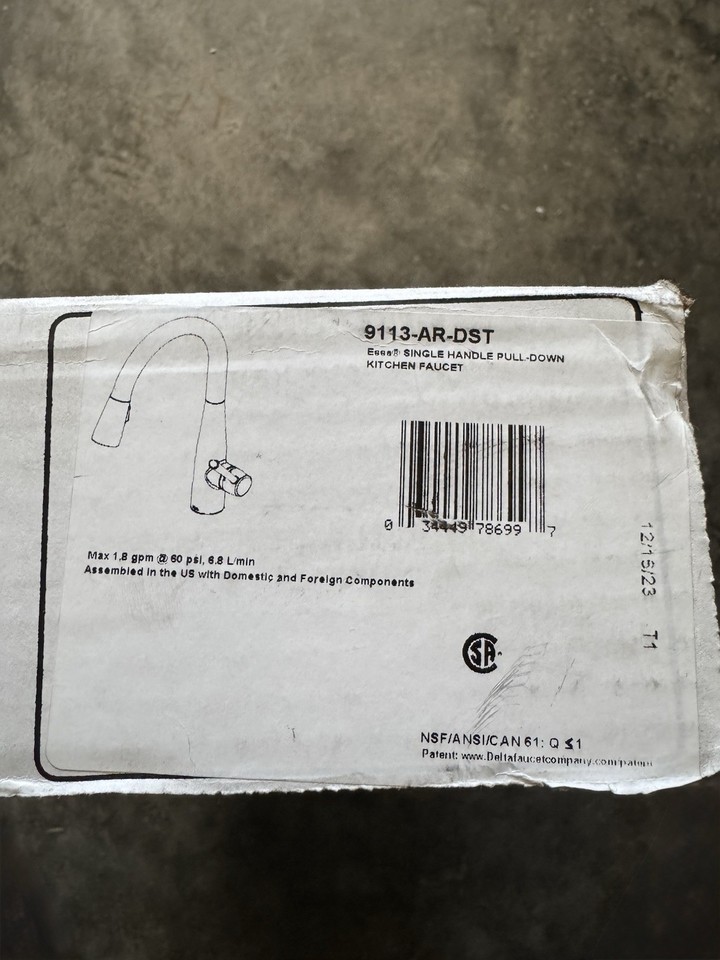 New In Box Delta Essa 9113-AR-DST Pull-Down Kitchen Faucet in Arctic ...