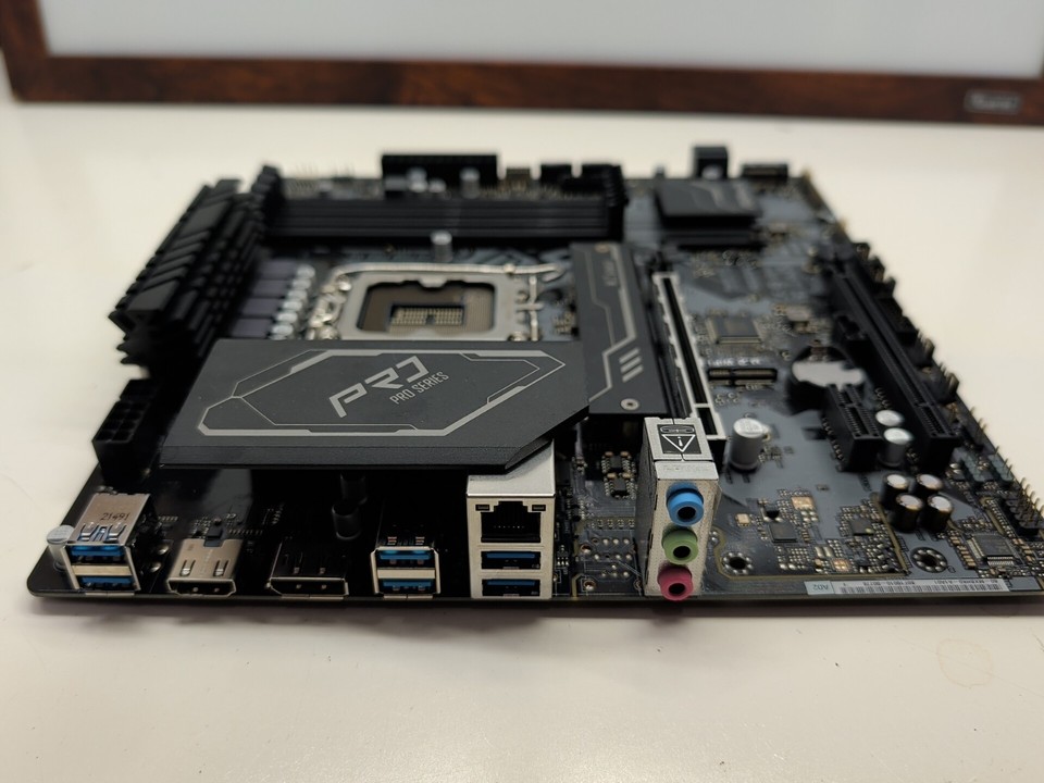 Asrock Intel H670M PRO RS LGA 1700 Micro ATX DDR4 UNTESTED/PARTS ...