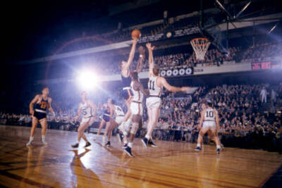 Joe Graboski Of The Philadelphia Warriors Shoots 1955 Old Basketball ...