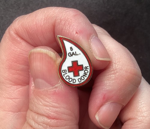 Gold Tone American Red Cross ARC 5 Gallon Blood Donor Lapel Hat Pin | eBay