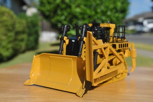CATERPILLAR CUSTOM D10 DOZER w SLOPE BOARD & MULTI SHANK RIPPERS | eBay