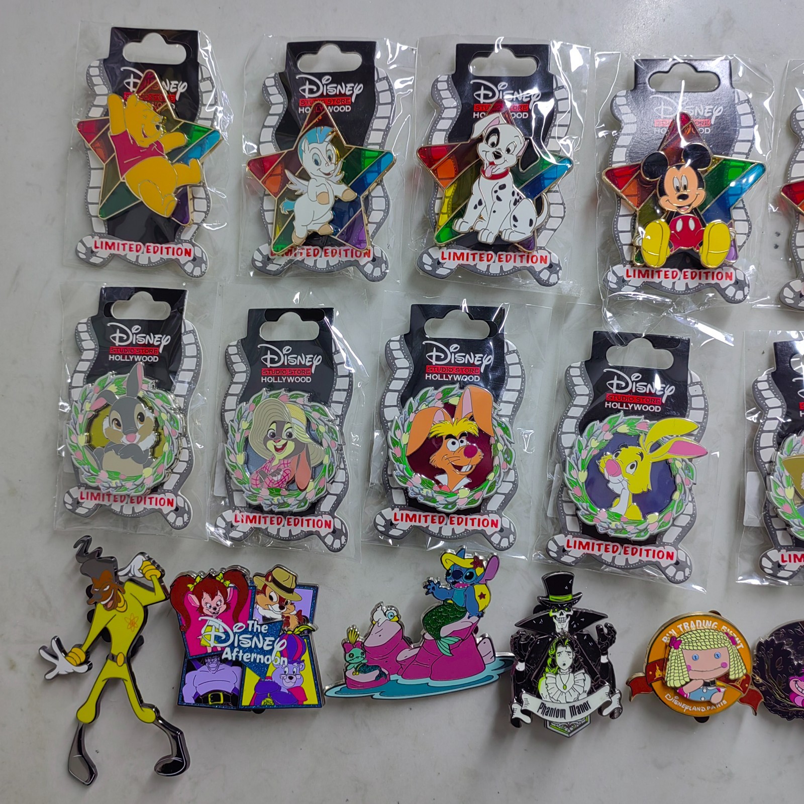 Disney exchange badges come in groups of 20 pins | eBay