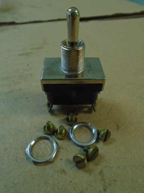 1 EA NOS MCGILL MFG. TOGGLE SWITCH - VARIOUS APPLICATIONS P/N: 0111 ...