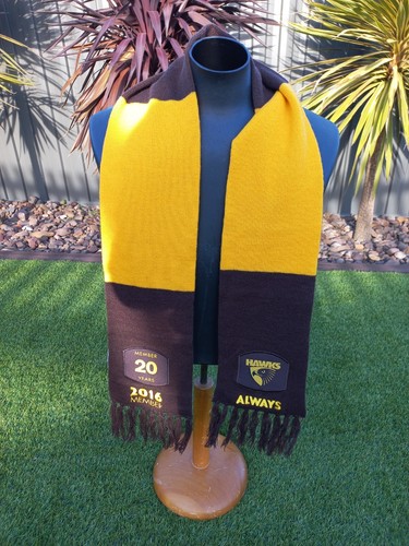 HAWTHORN HAWKS FOOTBALL CLUB AFL 2016 MEMBER 20 YEARS SCARF NEW GARAGE ...