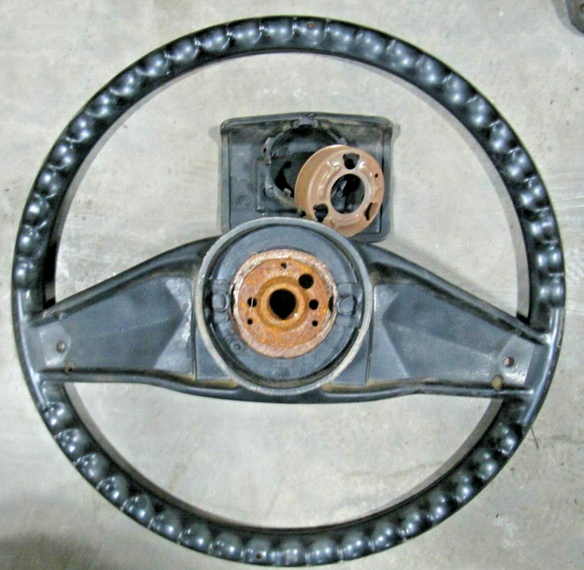 1973-87 CHEVY C10 K10 K20 K30 PICKUP TRUCK OEM BLACK STEERING WHEEL ...
