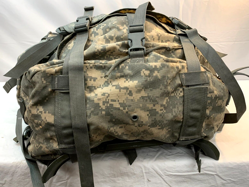 US Military Issue Army ACU Camouflage MOLLE II Large Ruck Sack Backpack ...