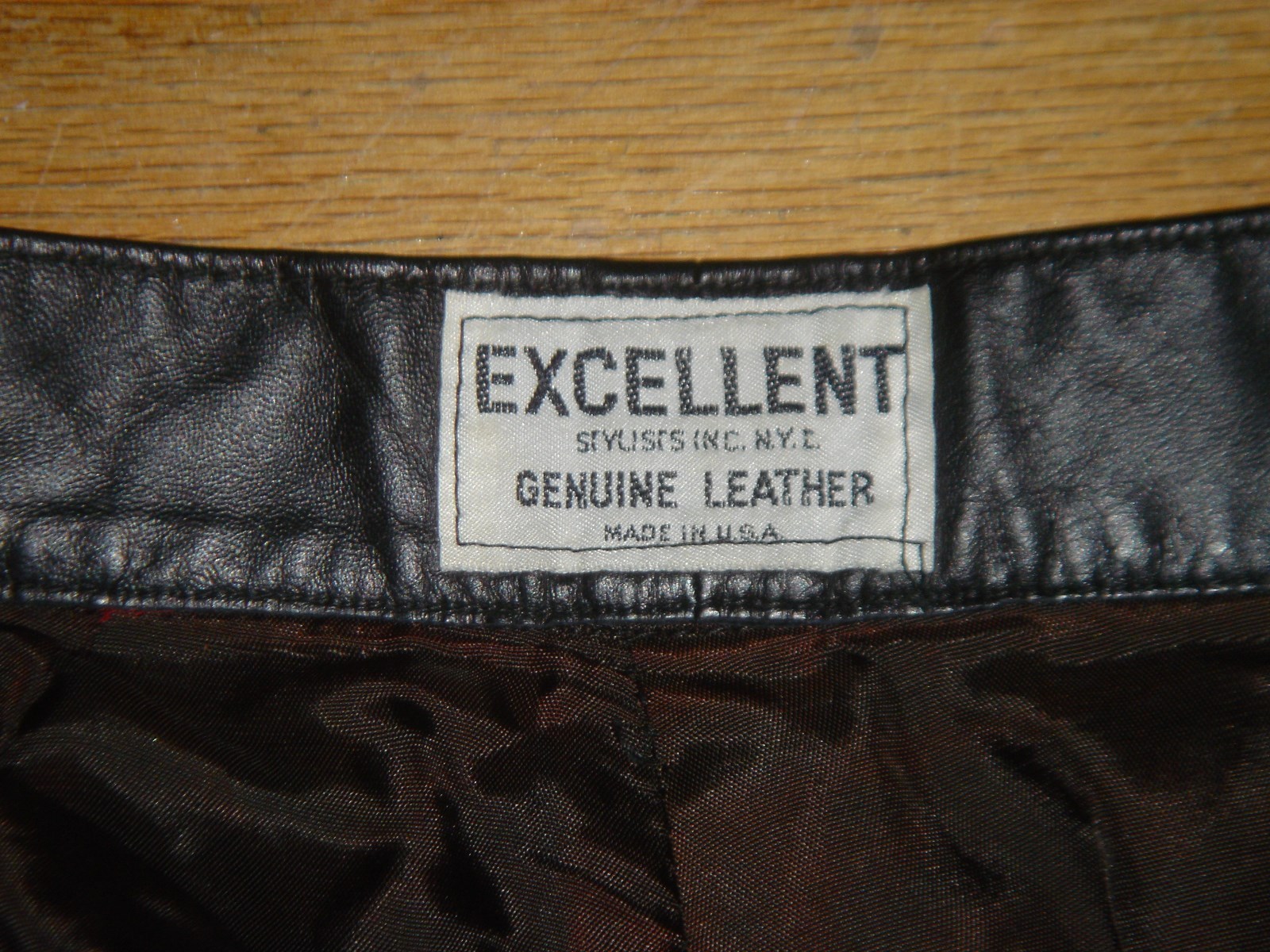 Genuine Leather Craft Process Excellent Stylists Women Pants Size 5 / 6 ...