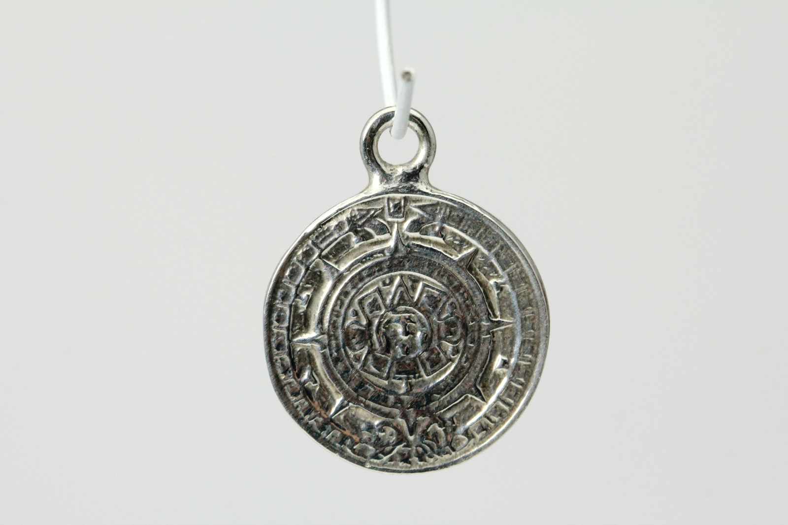 925 Sterling Silver Aztec Calendar Round Charm or Pen… - Gem