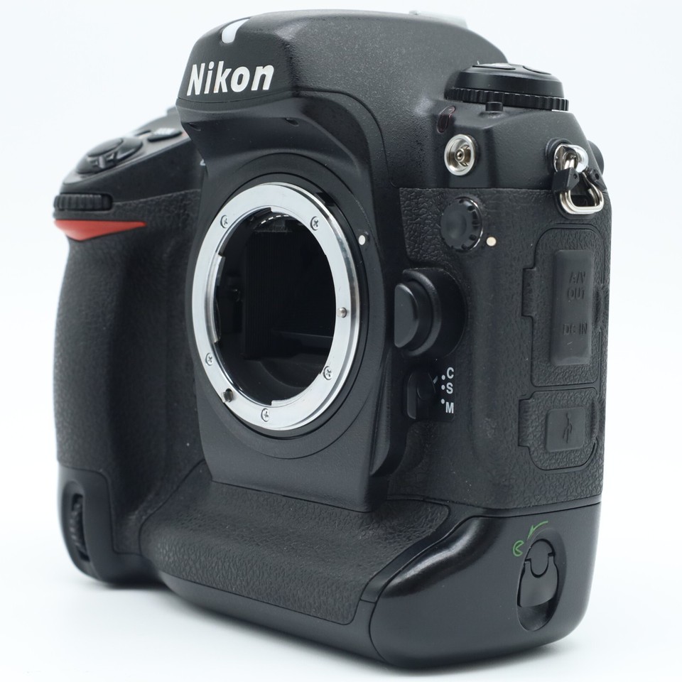 Nikon D2x 12.4MP Digital SLR Camera Body(Shutter Count:7504)[ Near Mint ...
