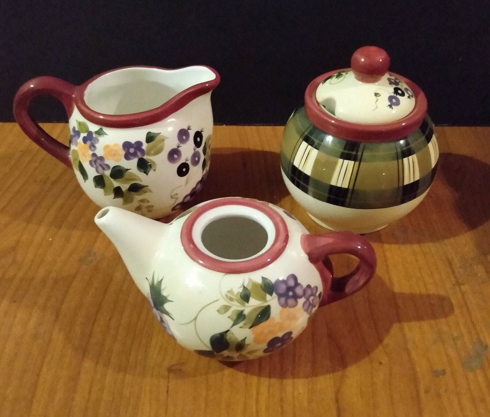 Vintage Oneida Ceramic Strawberry Plaid Tea Set.. Small Teapot, Creamer ...