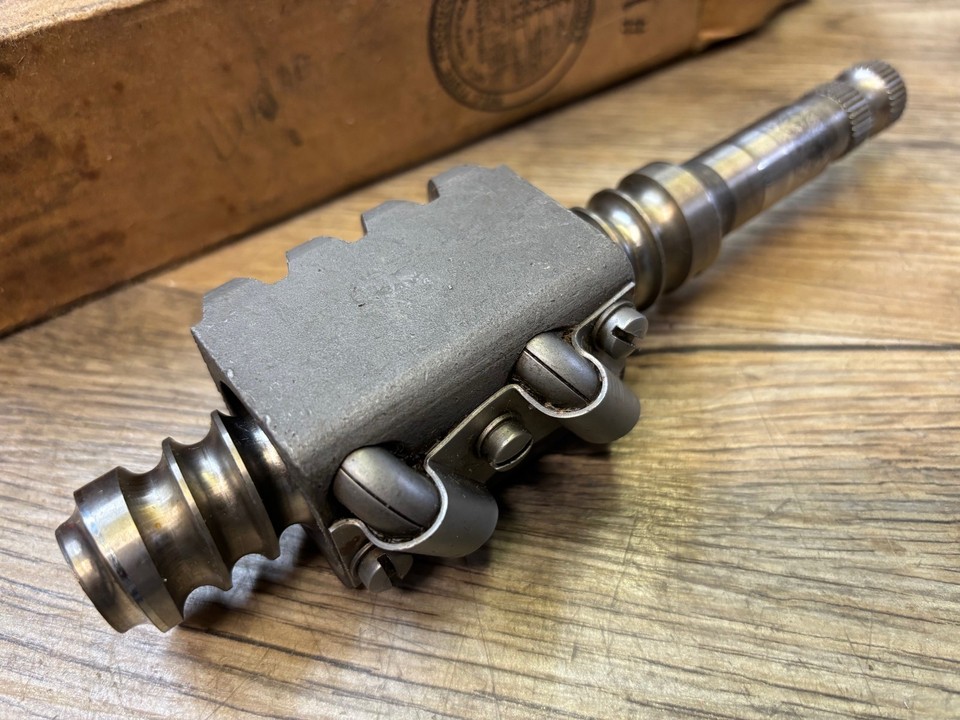 1966-71 GTX CHARGER CUDA DART A E B BODY NOS MANUAL STEERING WORM GEAR ...