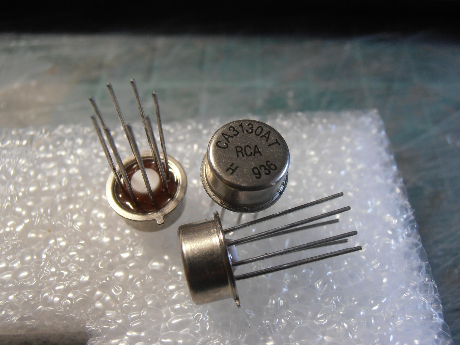 2PCS CA3130AT 15MHz, BiMOS OPA with MOSFET Input/CMOS Output Metal CAN8 ...