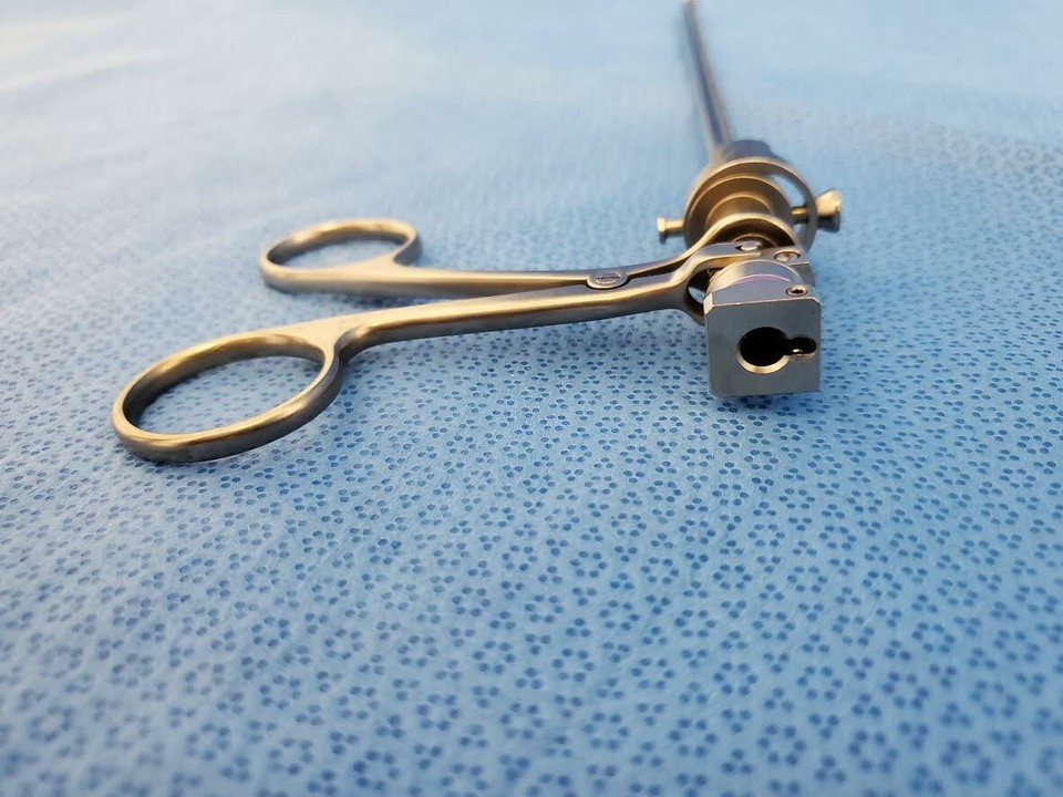 Circon Gyrus ACMI E8213 Elite Rigid Optical Fenestrated Biopsy Cup ...