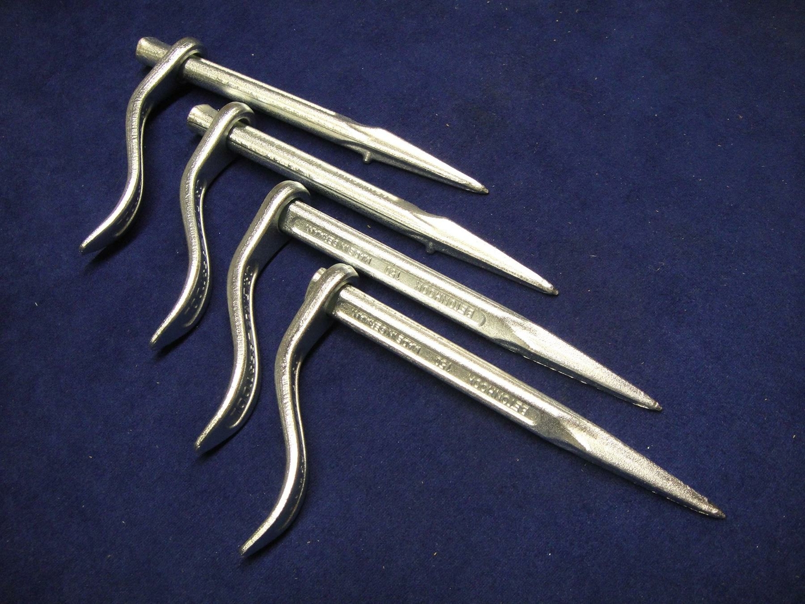 Bertool Pack of 4 Dutch Masons Pegs Pins with Chrome Finish Brick | eBay UK