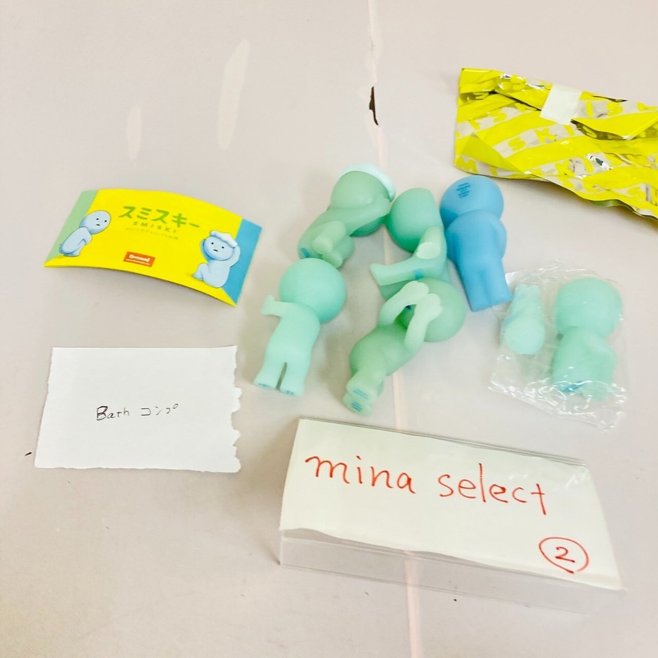 Dreams SMISKI Bath Series 6 Types Complete Set GLOW IN THE DARK Figure ...