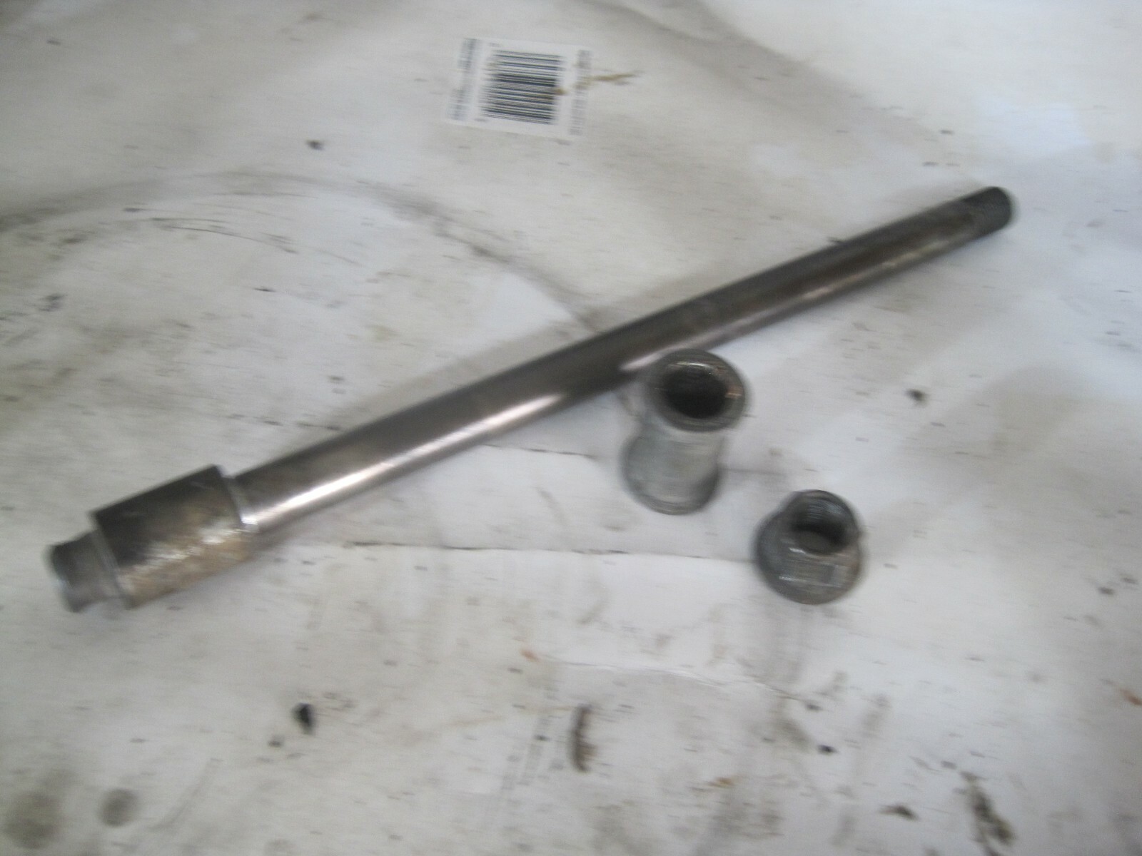 83-85 HONDA VT750 VT700 SHADOW REAR WHEEL AXLE ASSEMBLY | eBay